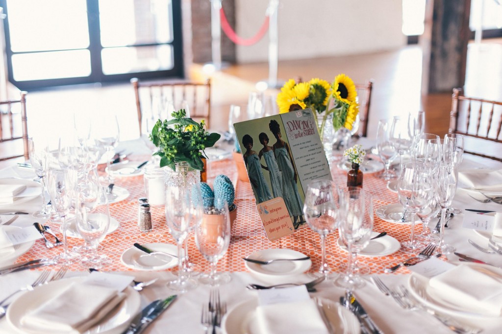10 Ways To Create A Colorful Tablescape