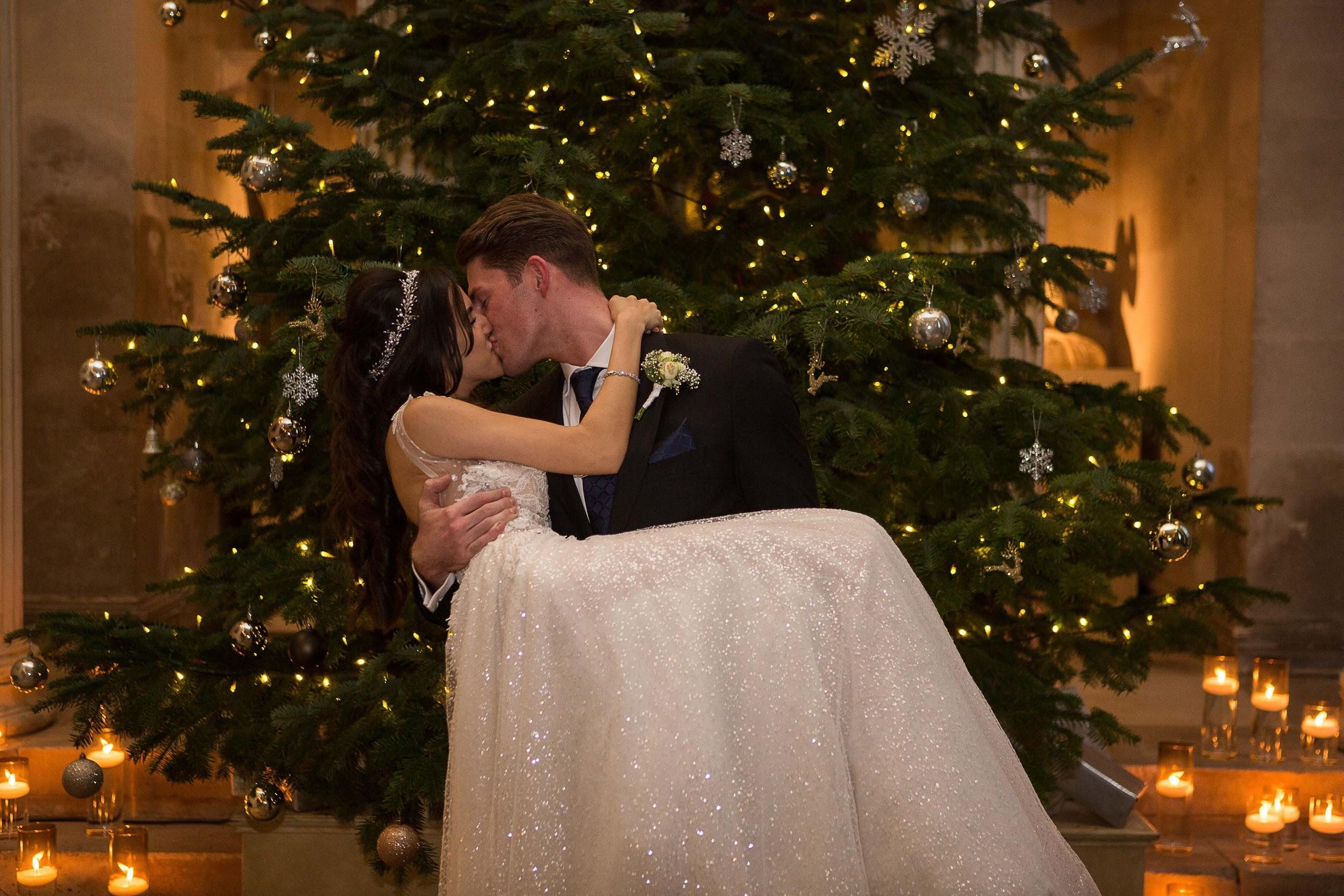 ake advantage of holiday lighting - Honeyfund Blog by Honeyfund.com ...