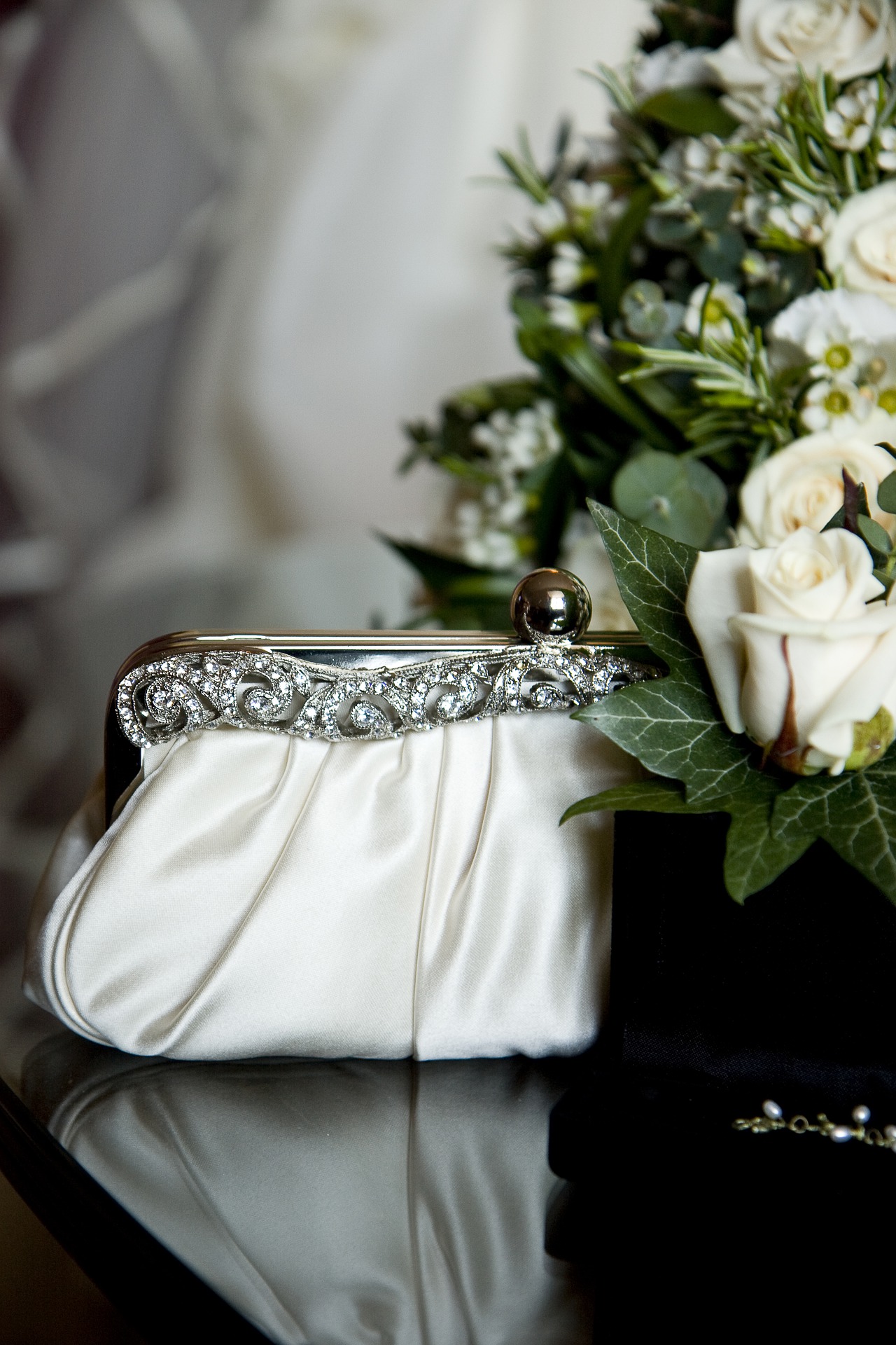 7 Bridal Accessories You'll Need on Your Wedding Day - Honeufund.com