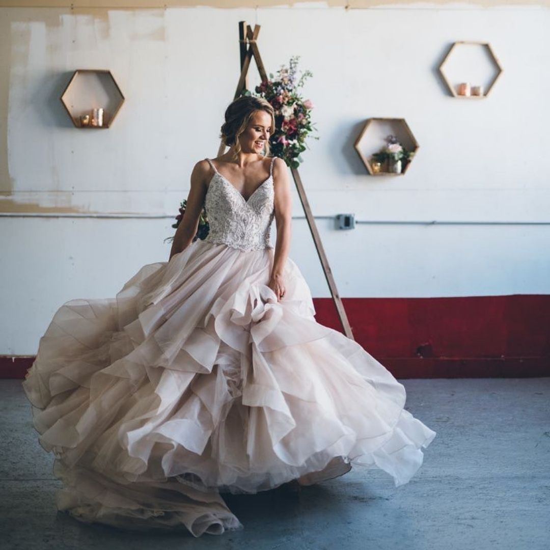 Honeyfund Vendor Directory > Dress and Attire Delivery: Grace and Ivory ...